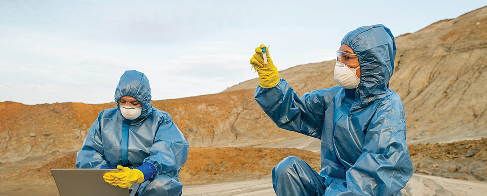 The Evolution of Environmental Risks